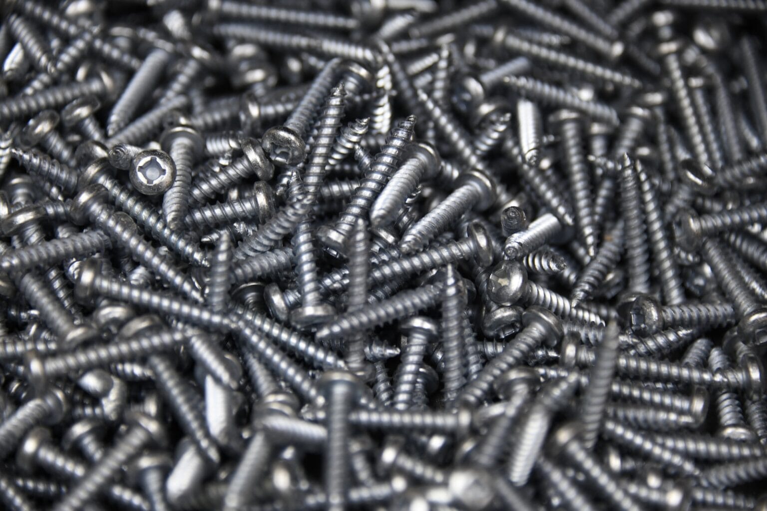 🔩 Découvrez les types de vis les plus communs et leur usage
